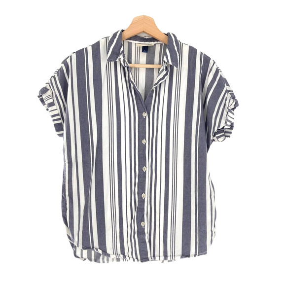 Universal Thread | Tops | Universal Thread Stripe Button Up Shirt In ...
